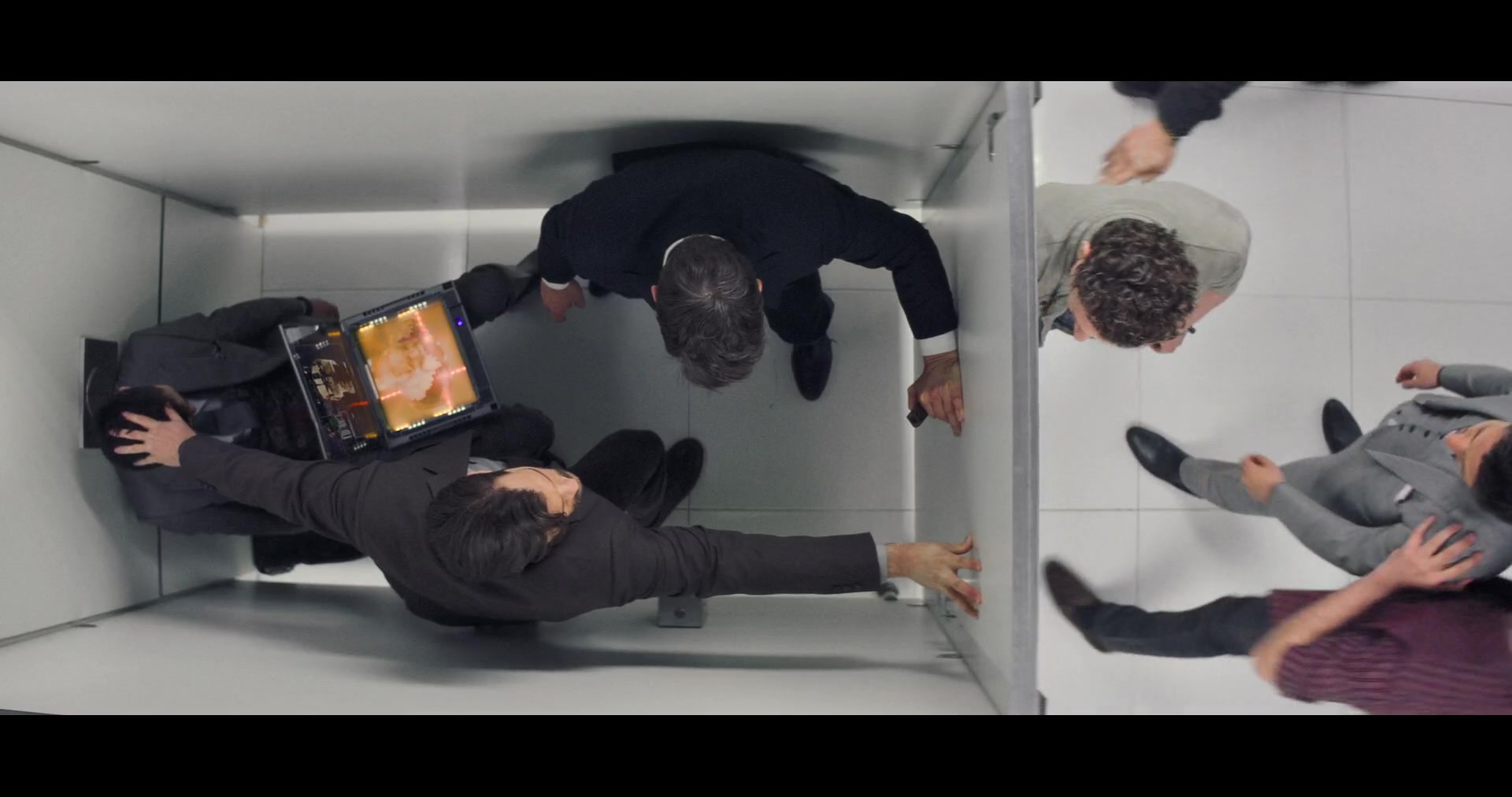 Screen Captures - MissionImpossibleFallout 199 - Mr. Cavill Photo Gallery