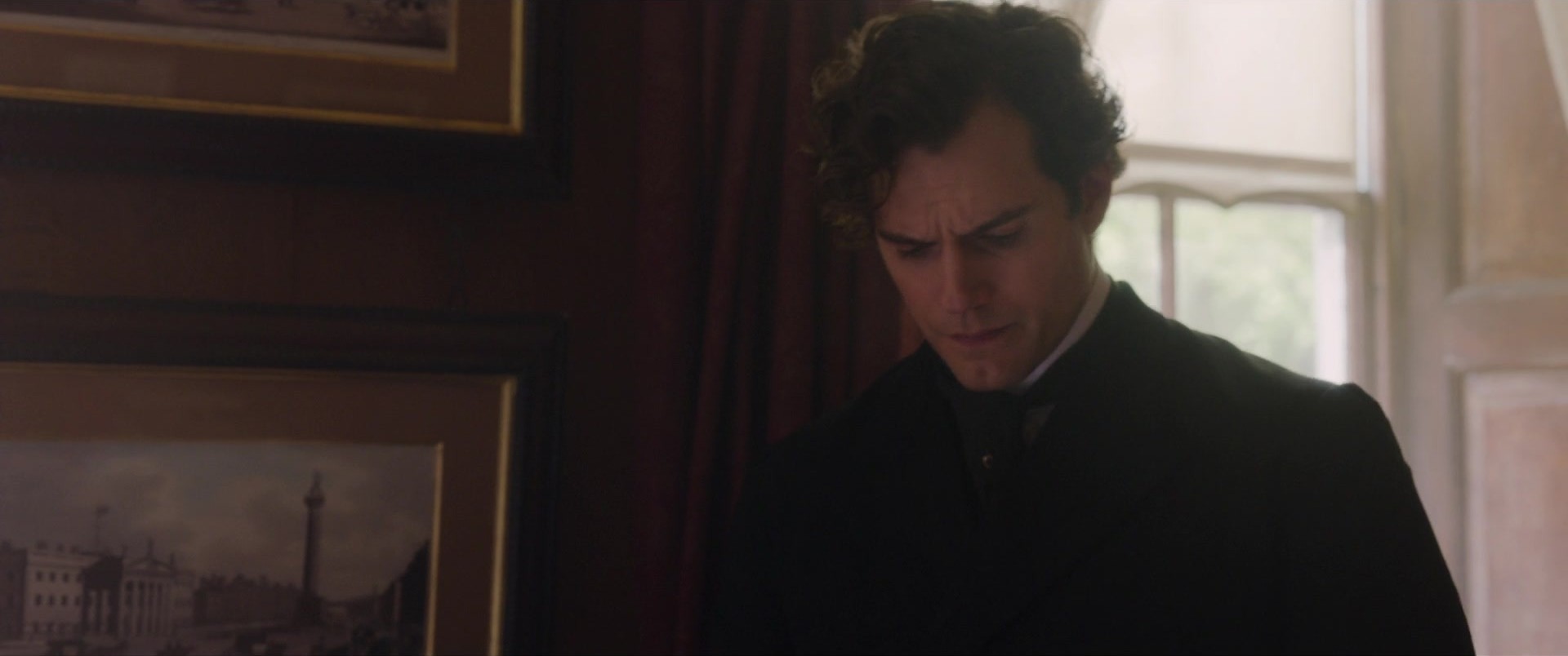 Screen Captures - EnolaHolmes 409 MC - Mr. Cavill Photo Gallery